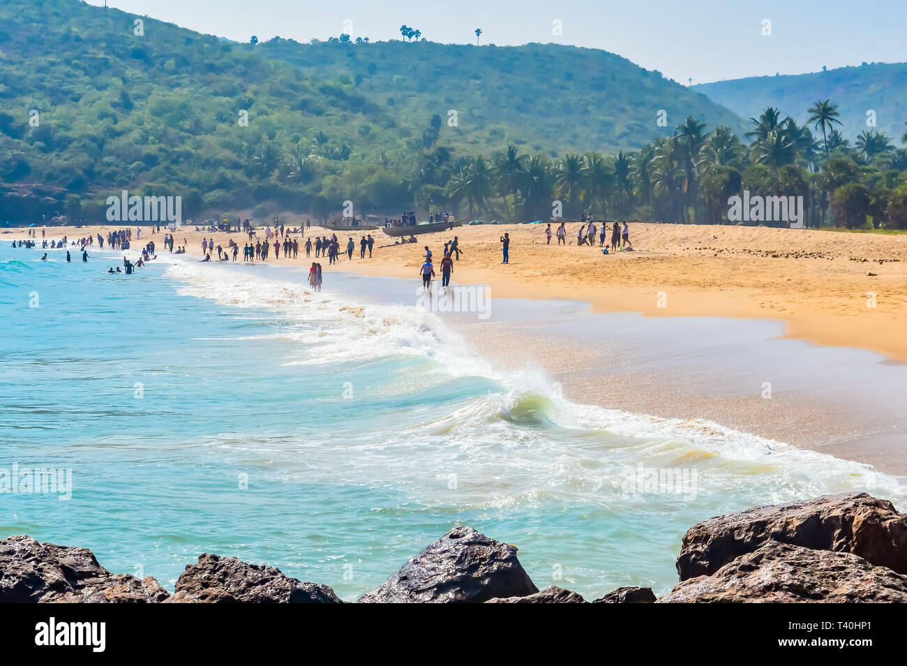 Yarada Beach, Visakhapatnam, India 10 December 2018 - People relaxing ...