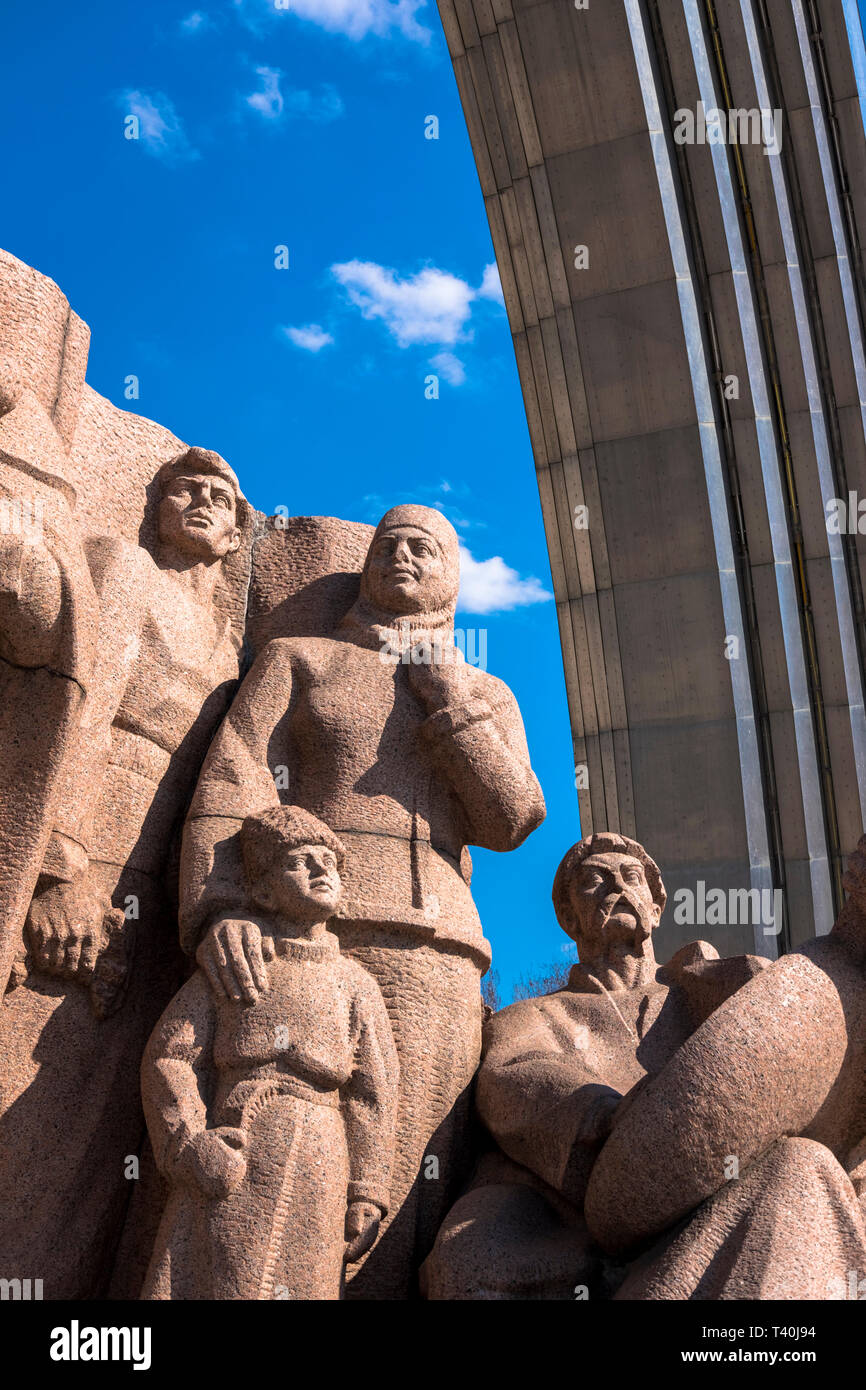 Monument depicting the participants of the Pereyaslav Council at the ...