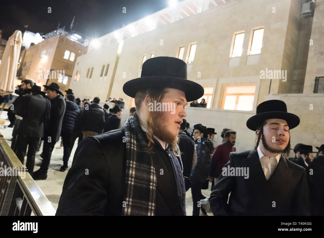 Orthodox Jews talk between themselves at the Western Wall, Jerusalem ...