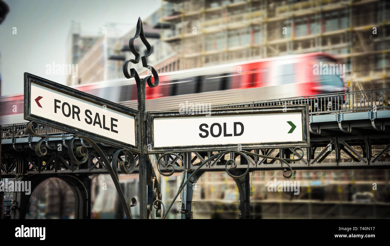 Land sold sign hi-res stock photography and images - Alamy