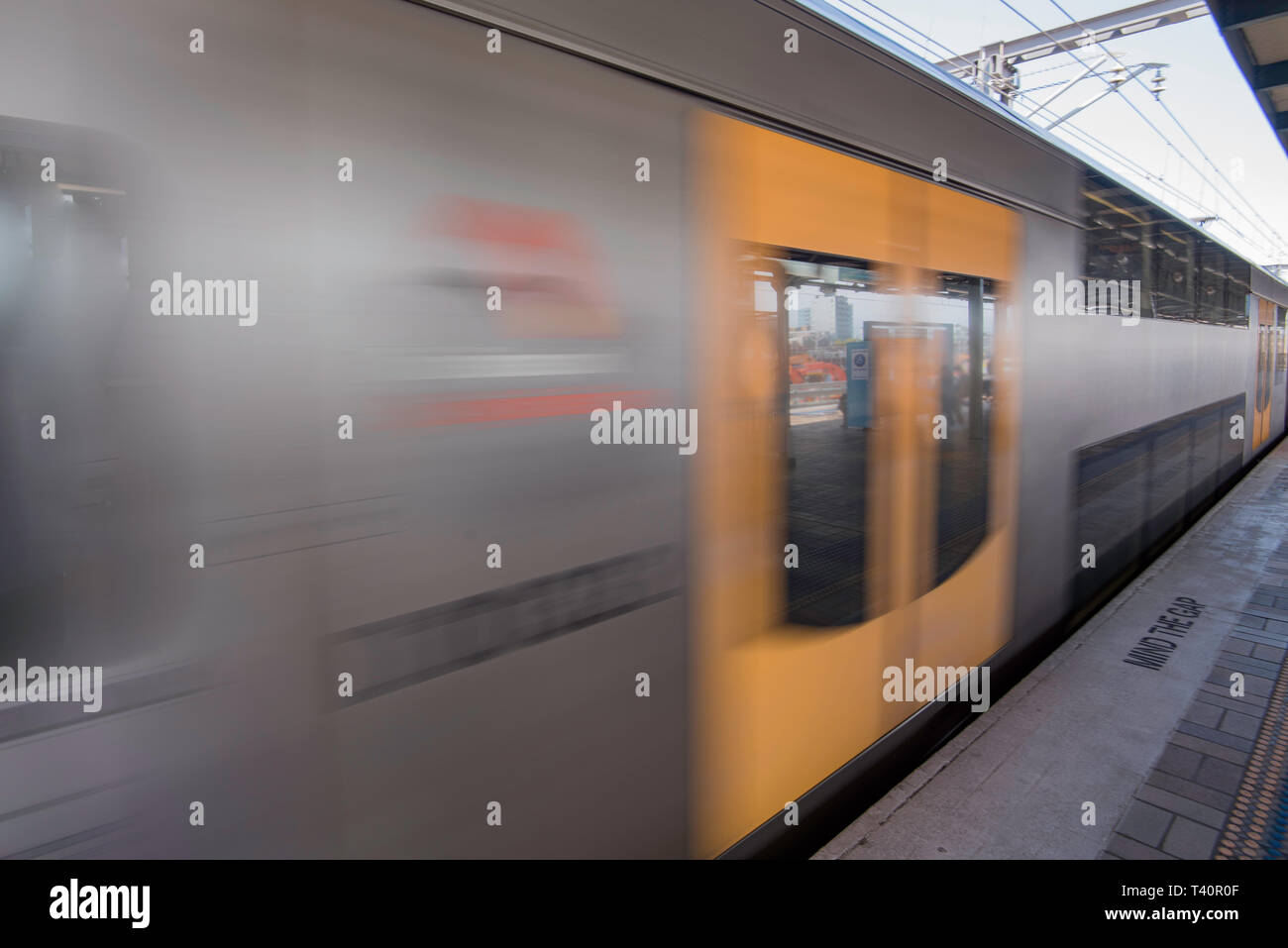 Train side view hi-res stock photography and images - Alamy