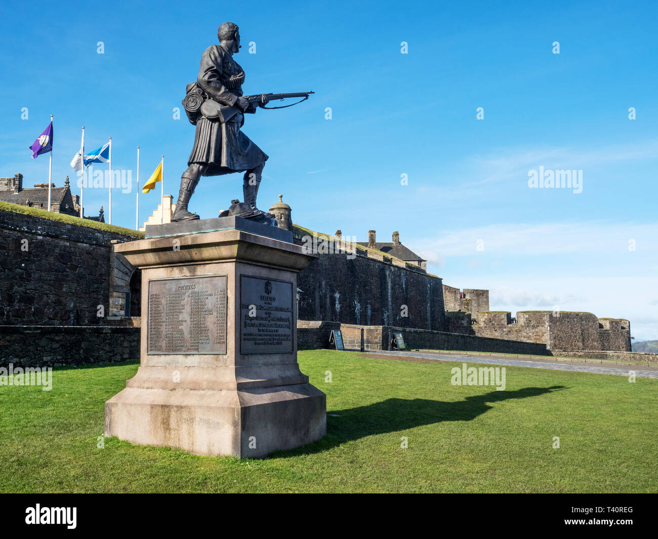 Argyll and sutherland highlanders hi-res stock photography and images ...