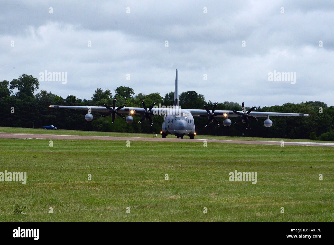Lockheed kc 130j hercules hi-res stock photography and images - Alamy