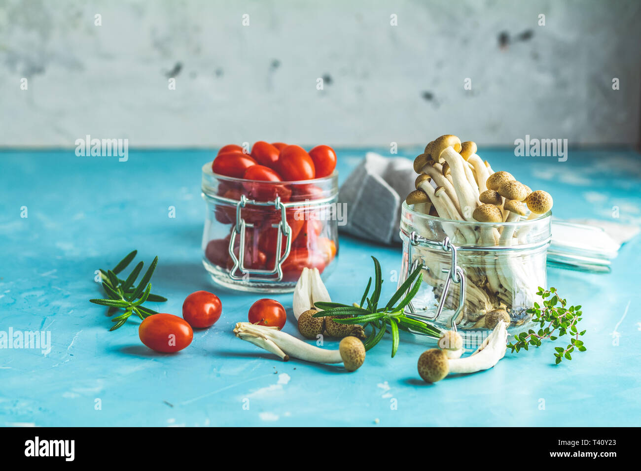 Buna Shimeji - edible mushroom from East Asia. Good food for good ...