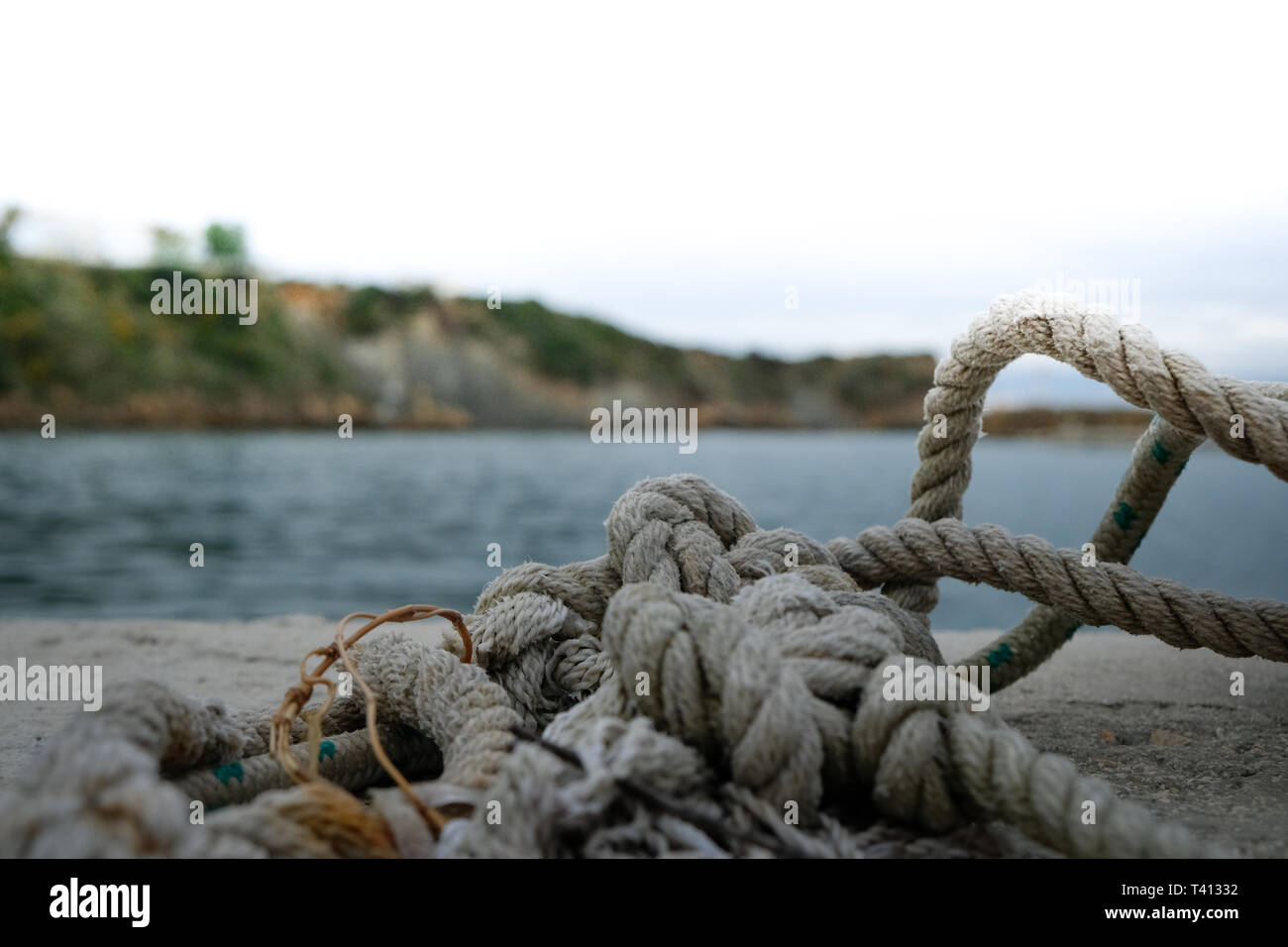 Rope tied marina hi-res stock photography and images - Alamy