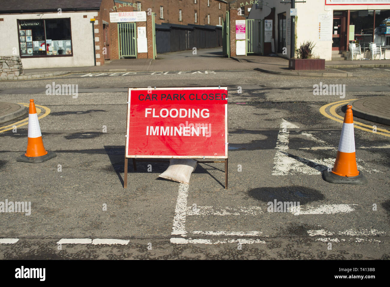 Heavy rain and winds a prelude to Storm Gareth cause Whitesands car ...