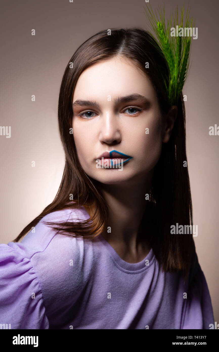 Woman purple t shirt hi-res stock photography and images - Alamy