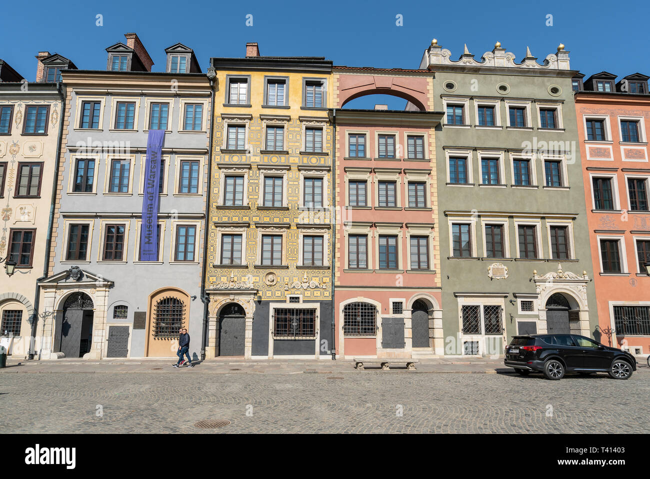 Warszawa rynek starego miasta hi-res stock photography and images - Alamy