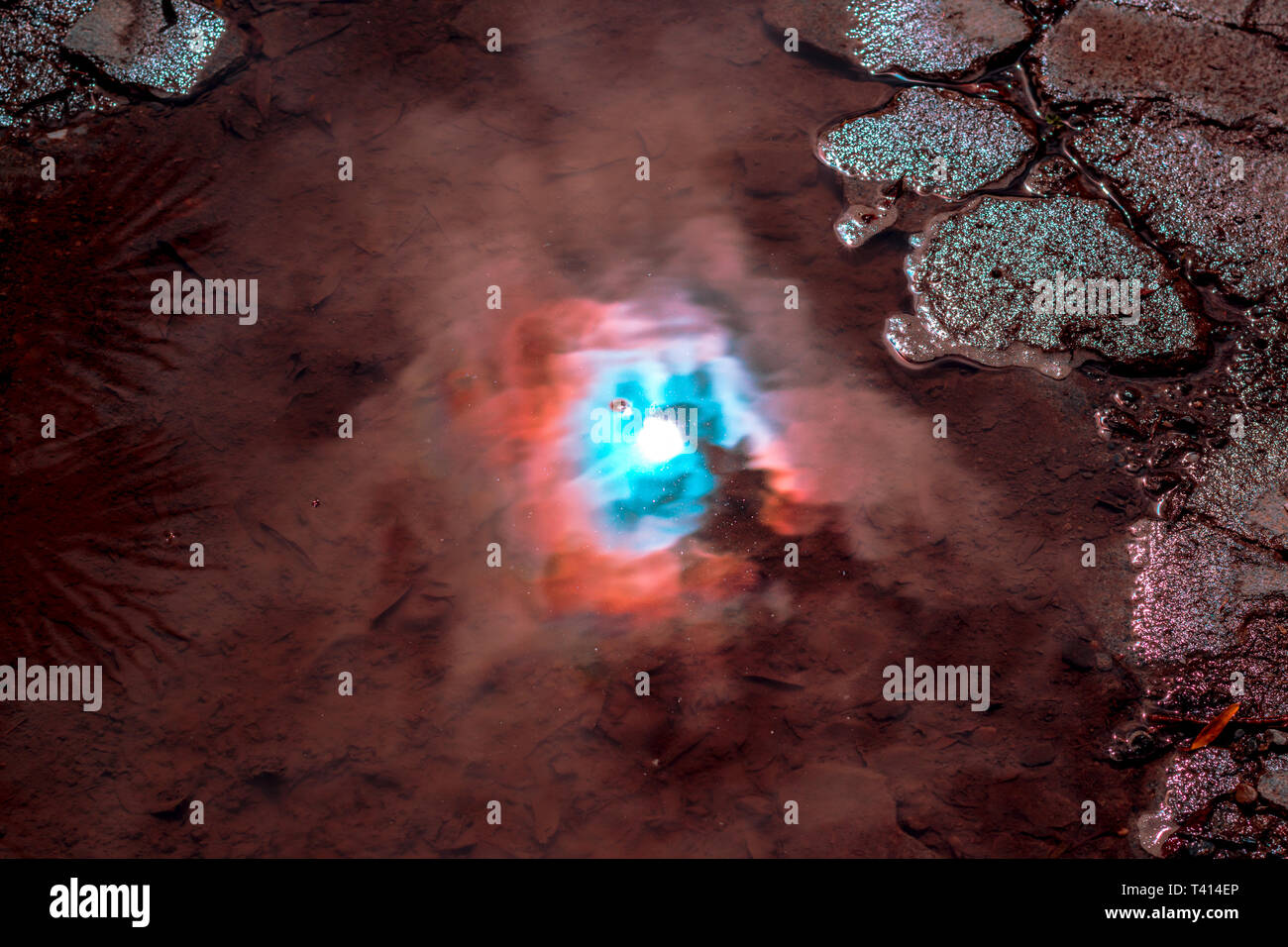 Cloud reflection texture hi-res stock photography and images - Alamy