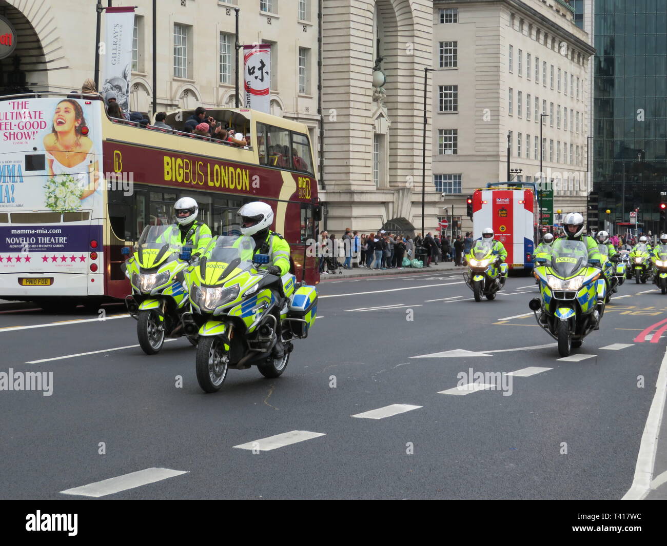 The paras uniforms hi-res stock photography and images - Alamy