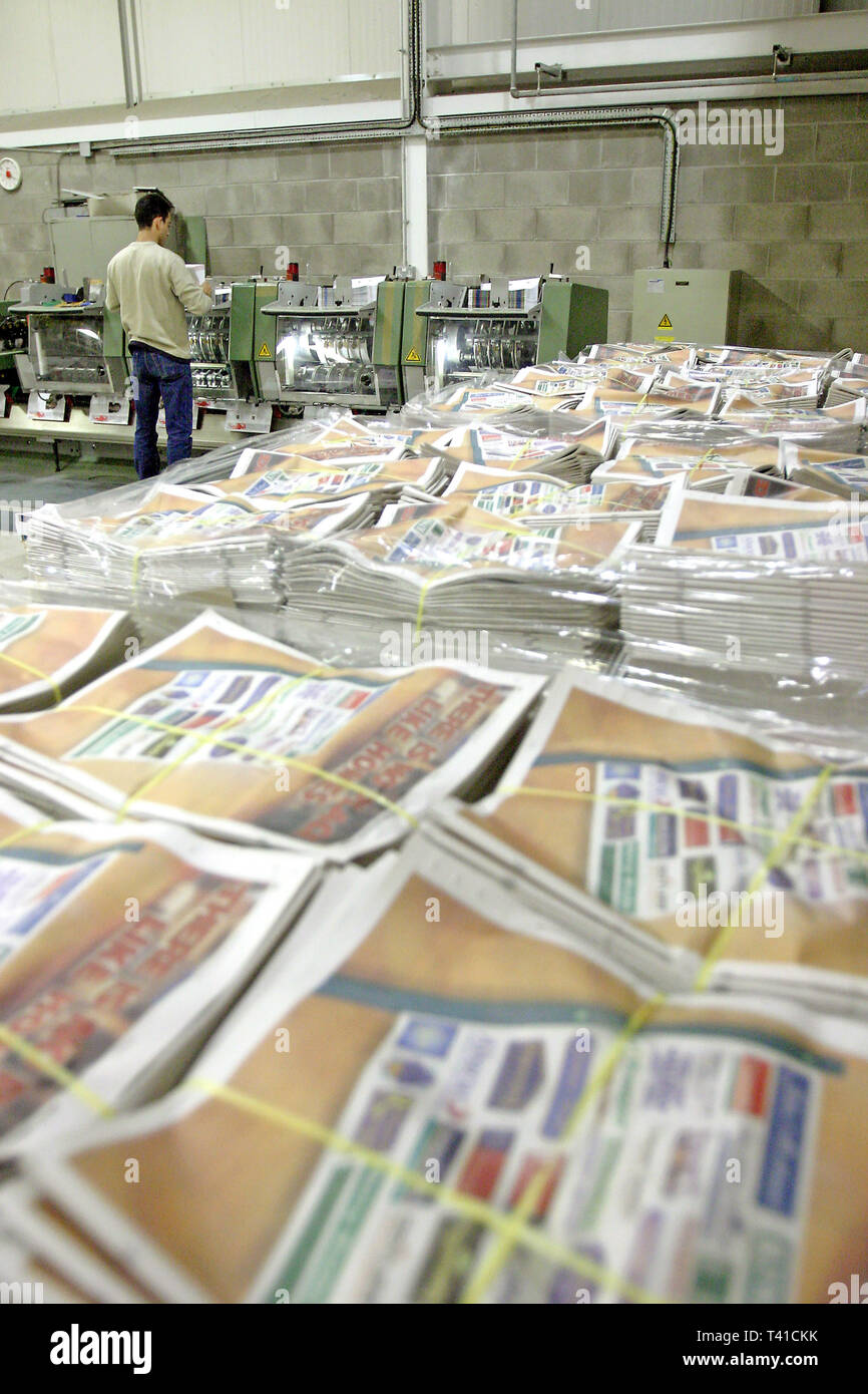 2004 cardiff hi-res stock photography and images - Alamy