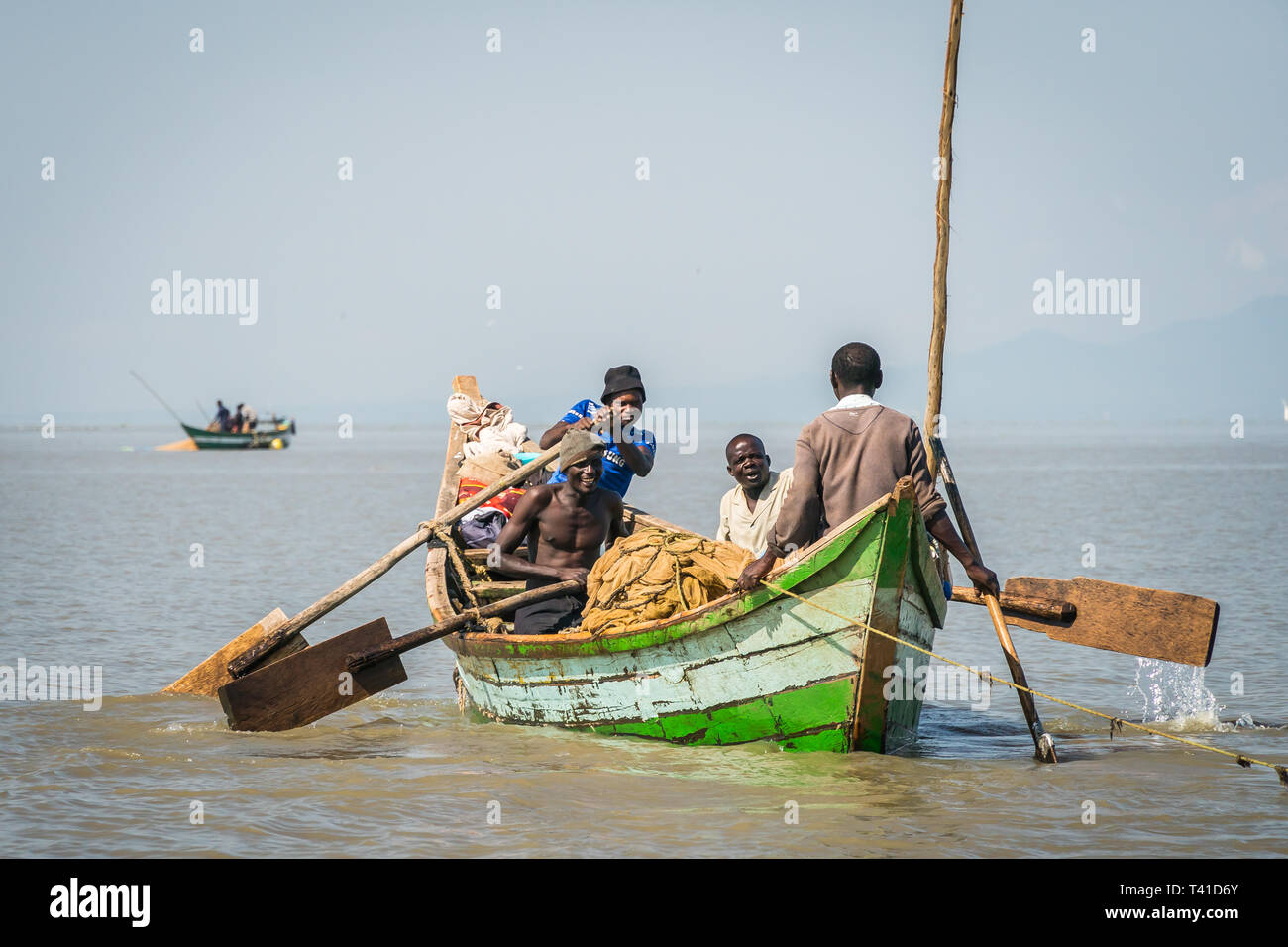 Luo fishing boat hi-res stock photography and images - Alamy