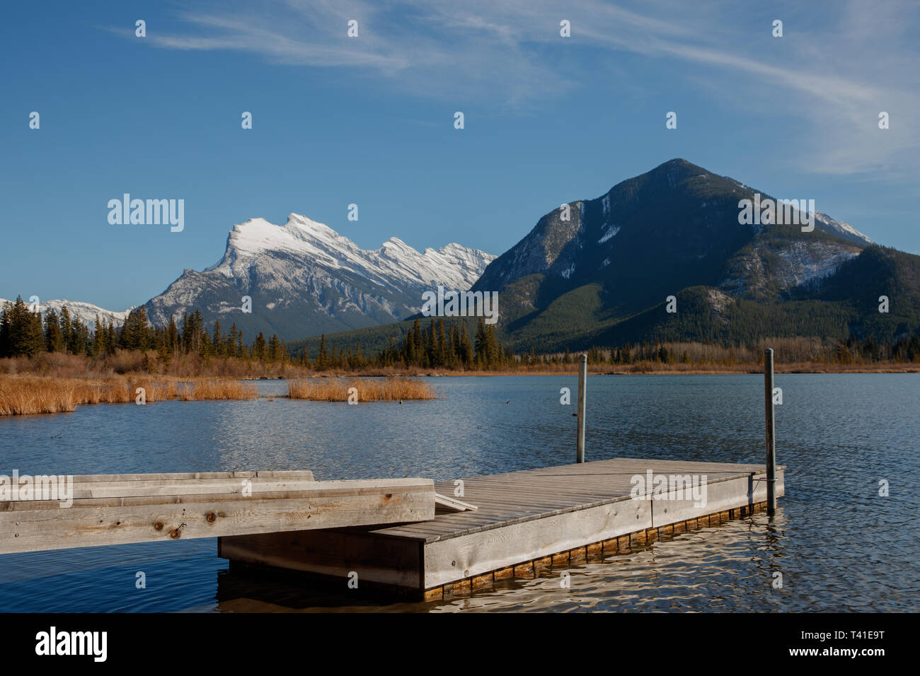 Rundle mountain ridge hi-res stock photography and images - Alamy
