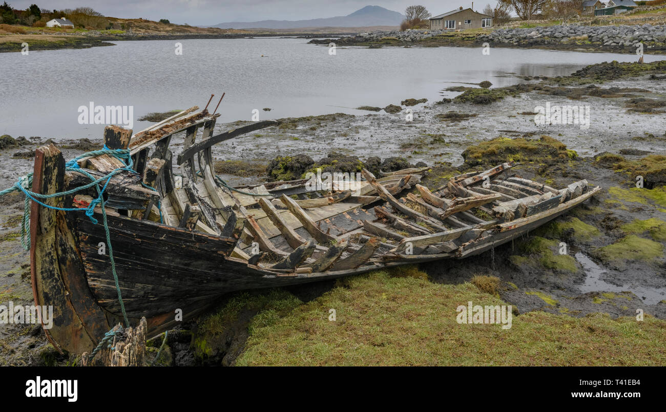 Boat Skeleton Stock Photos & Boat Skeleton Stock Images - Alamy