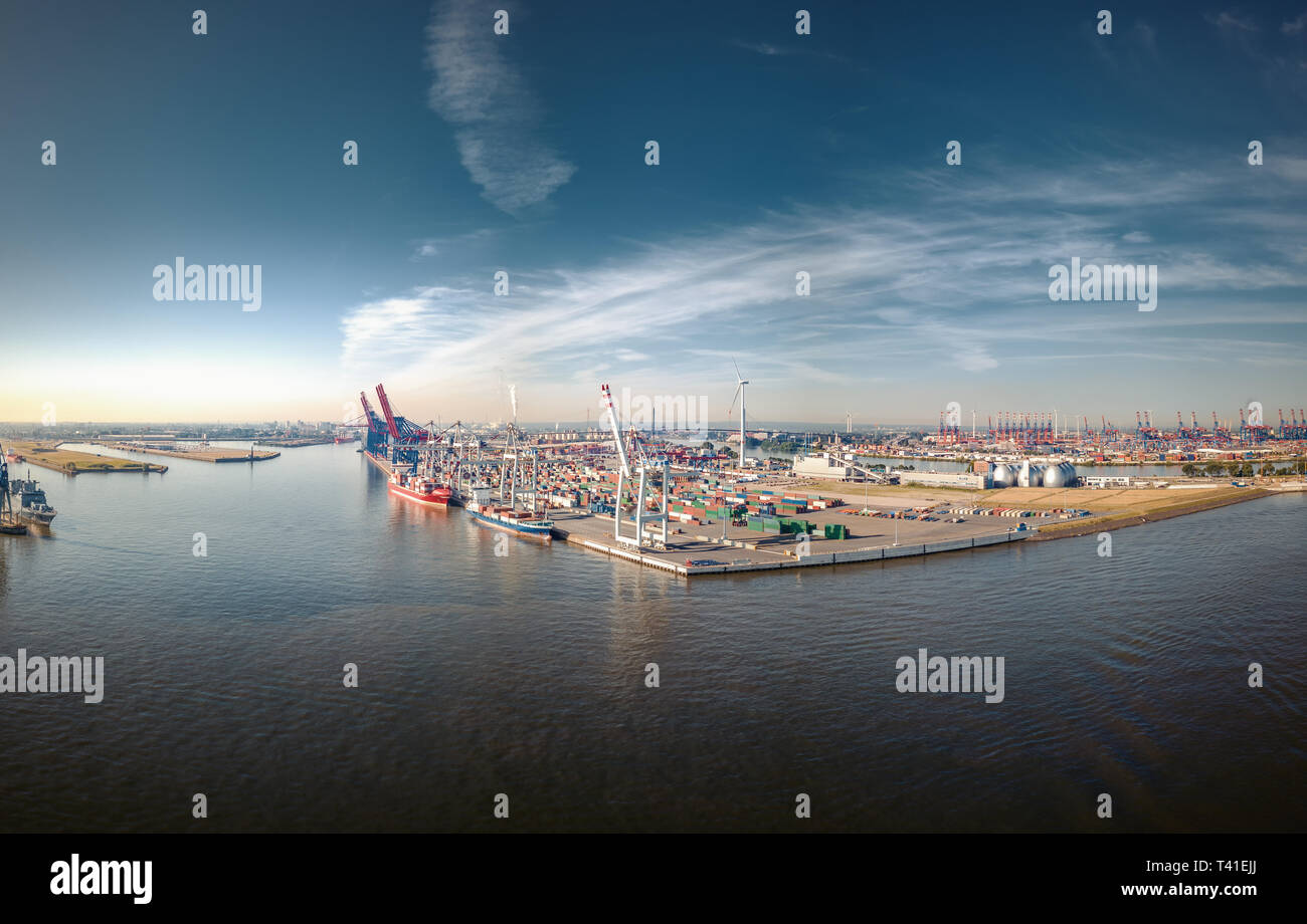 Id logistics hi-res stock photography and images - Alamy
