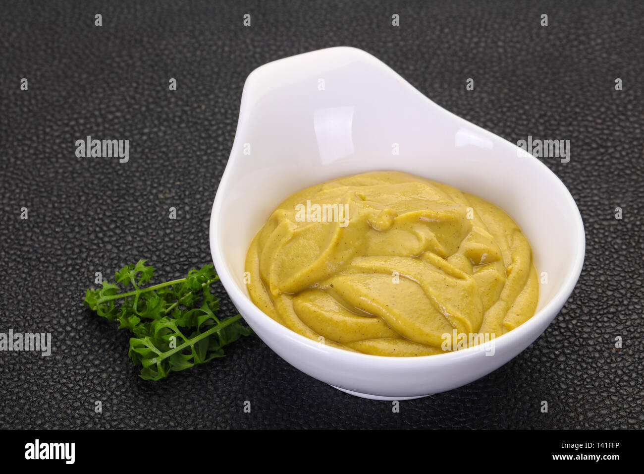 Smooth english mustard hi-res stock photography and images - Alamy
