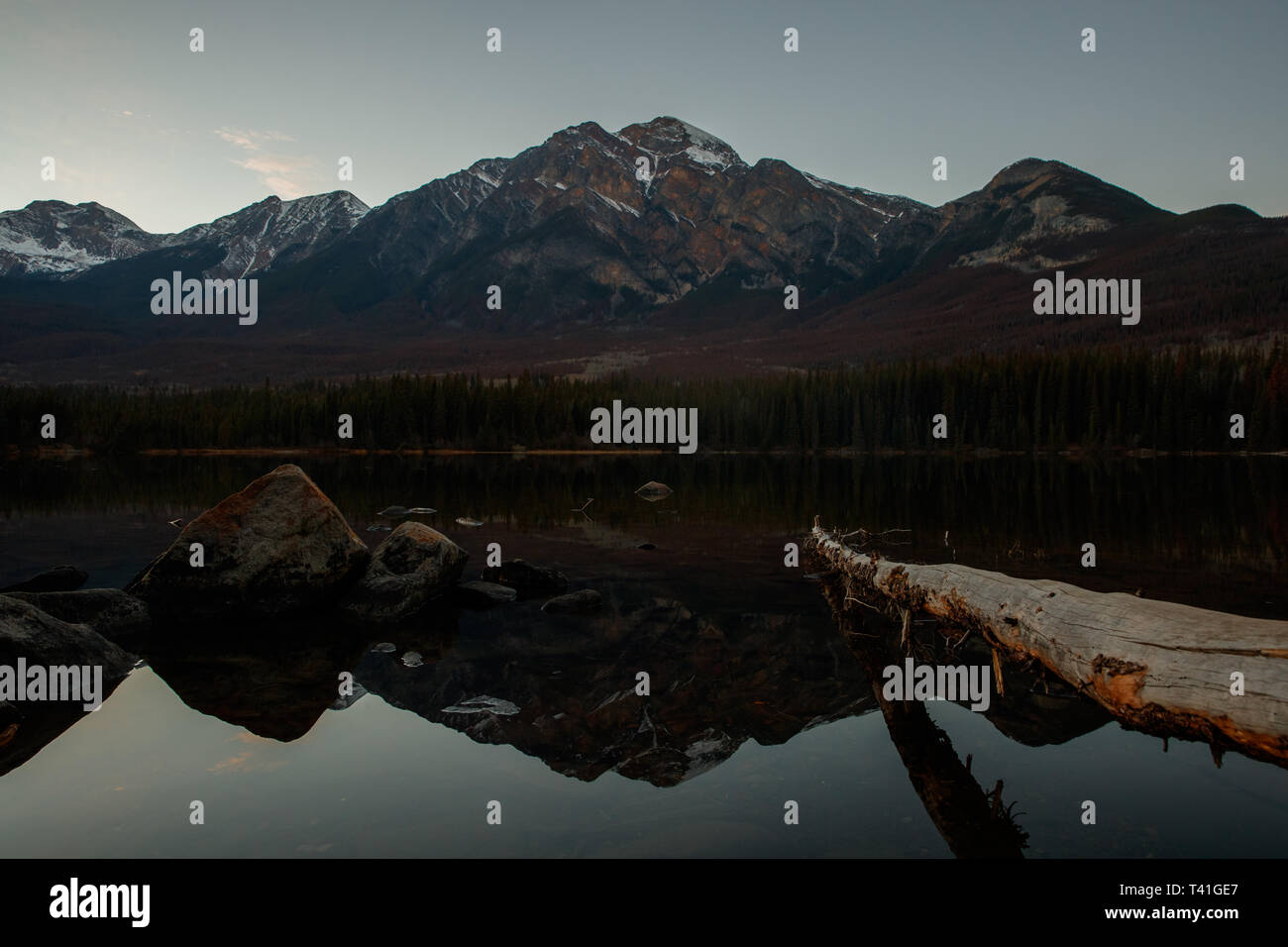 Lake Pyramid and mountain landscape from Pyramid Island, Jasper, Canada ...