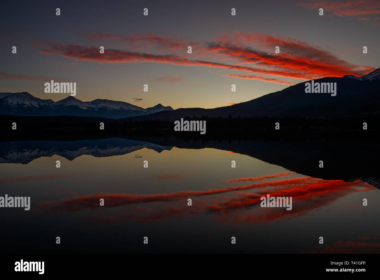 Indian Mountain Ridge and Whistler Peak from Lake Pyramid in Jasper ...