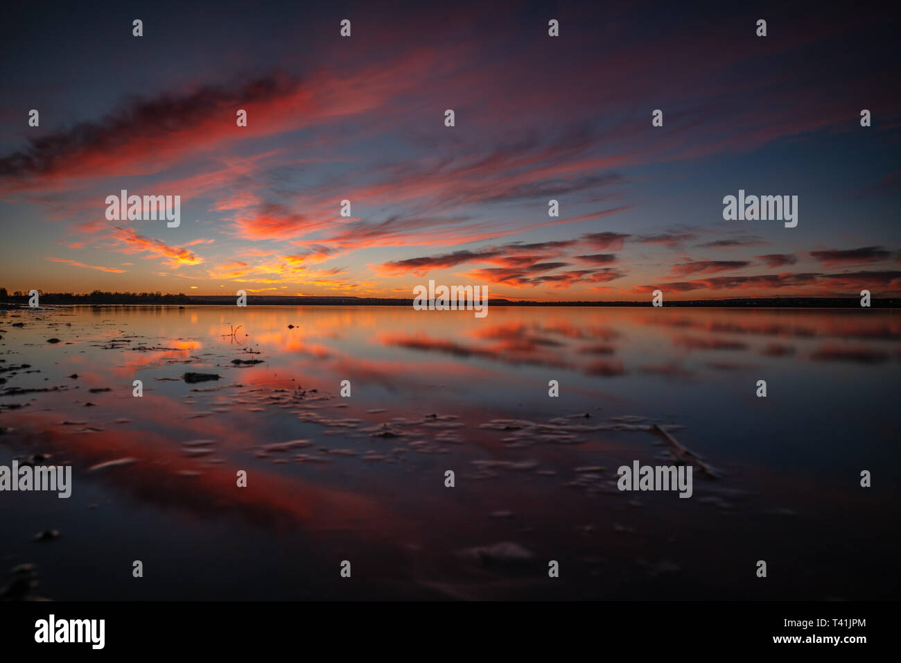 Reflection over lake hi-res stock photography and images - Alamy