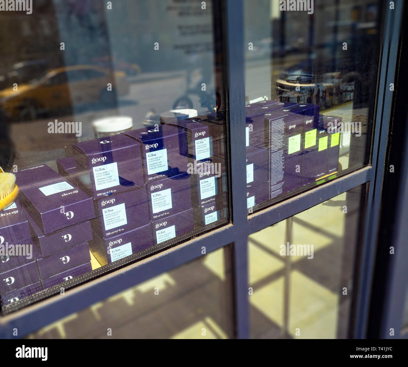 Goop products hi-res stock photography and images - Alamy