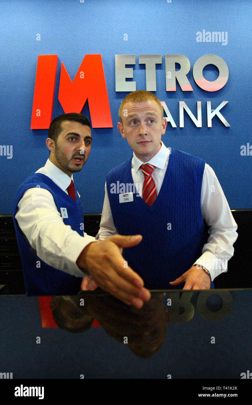 Metro bank counter hi-res stock photography and images - Alamy