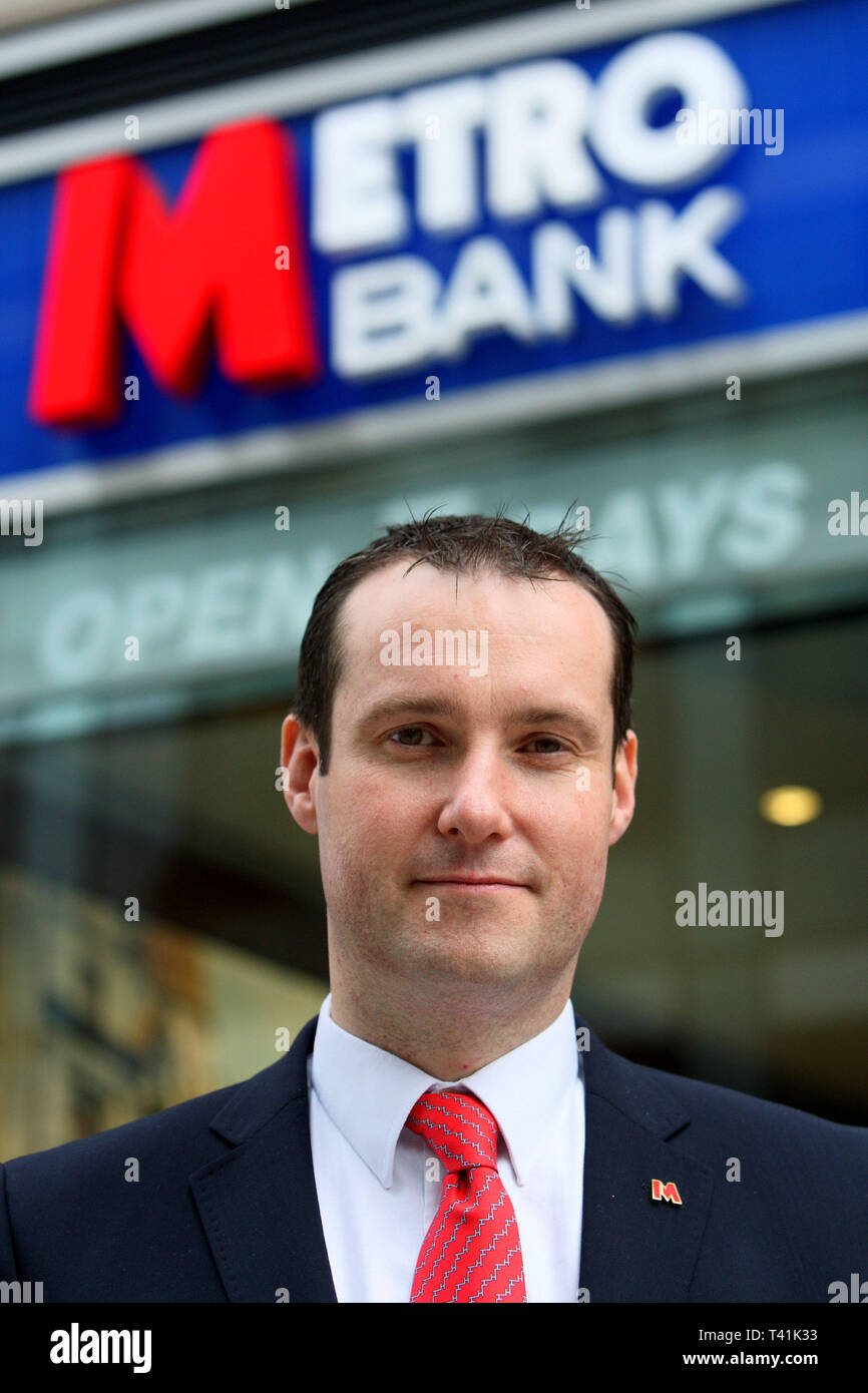 Metro bank counter hi-res stock photography and images - Alamy