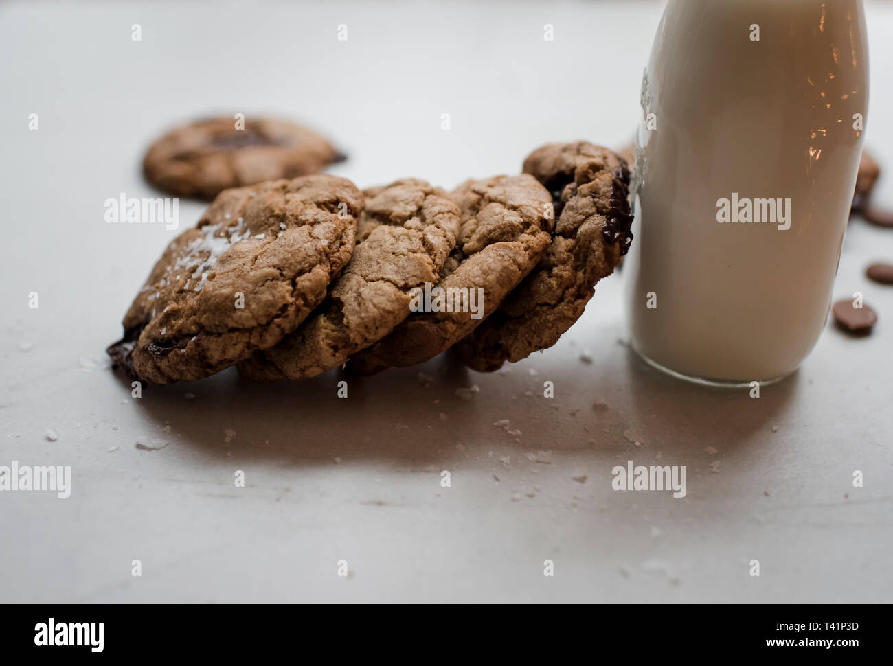Milk chocolate cookies hi-res stock photography and images - Alamy
