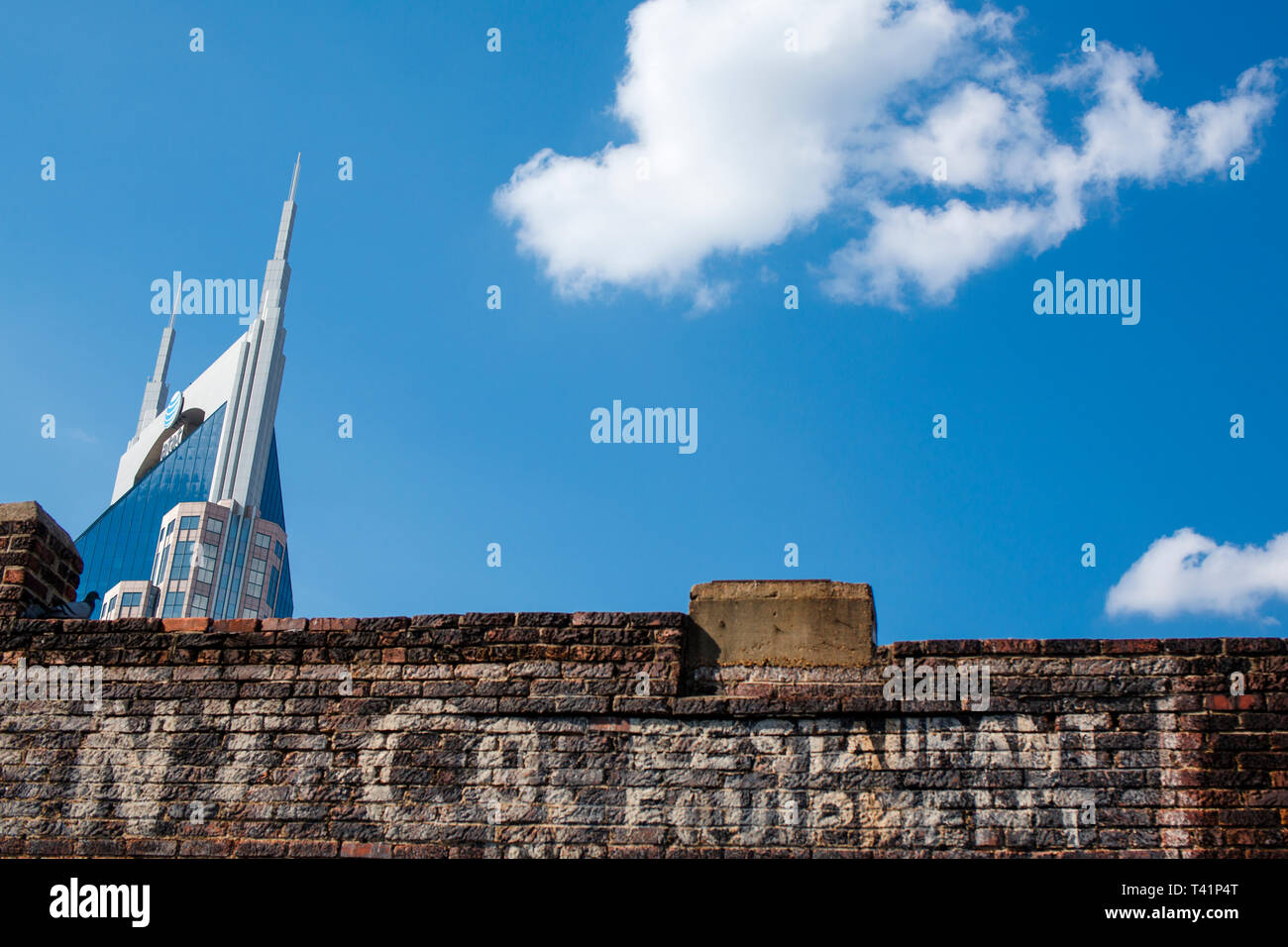 The batman building hi-res stock photography and images - Alamy