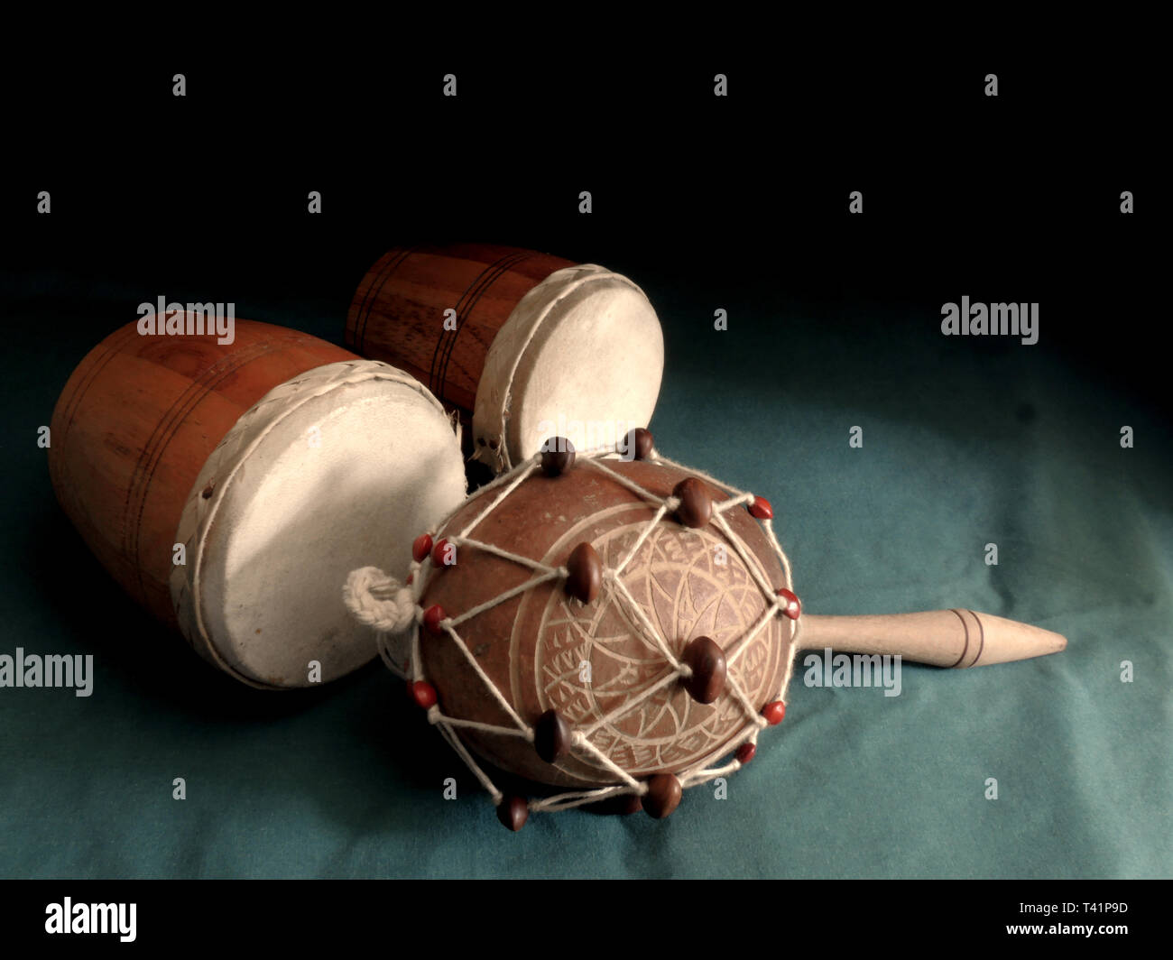 Timbales hi-res stock photography and images - Alamy