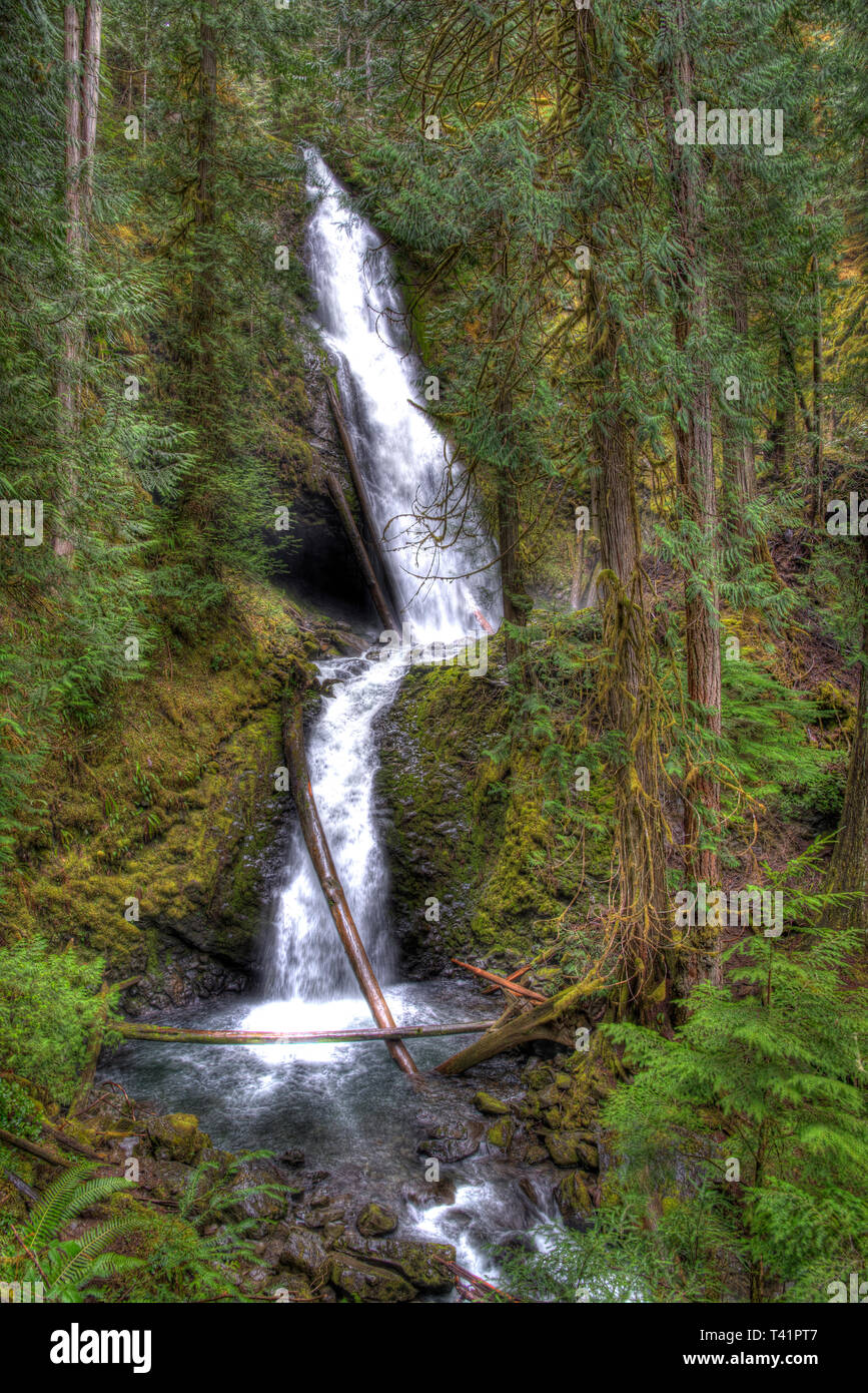 Murhut falls hi-res stock photography and images - Alamy