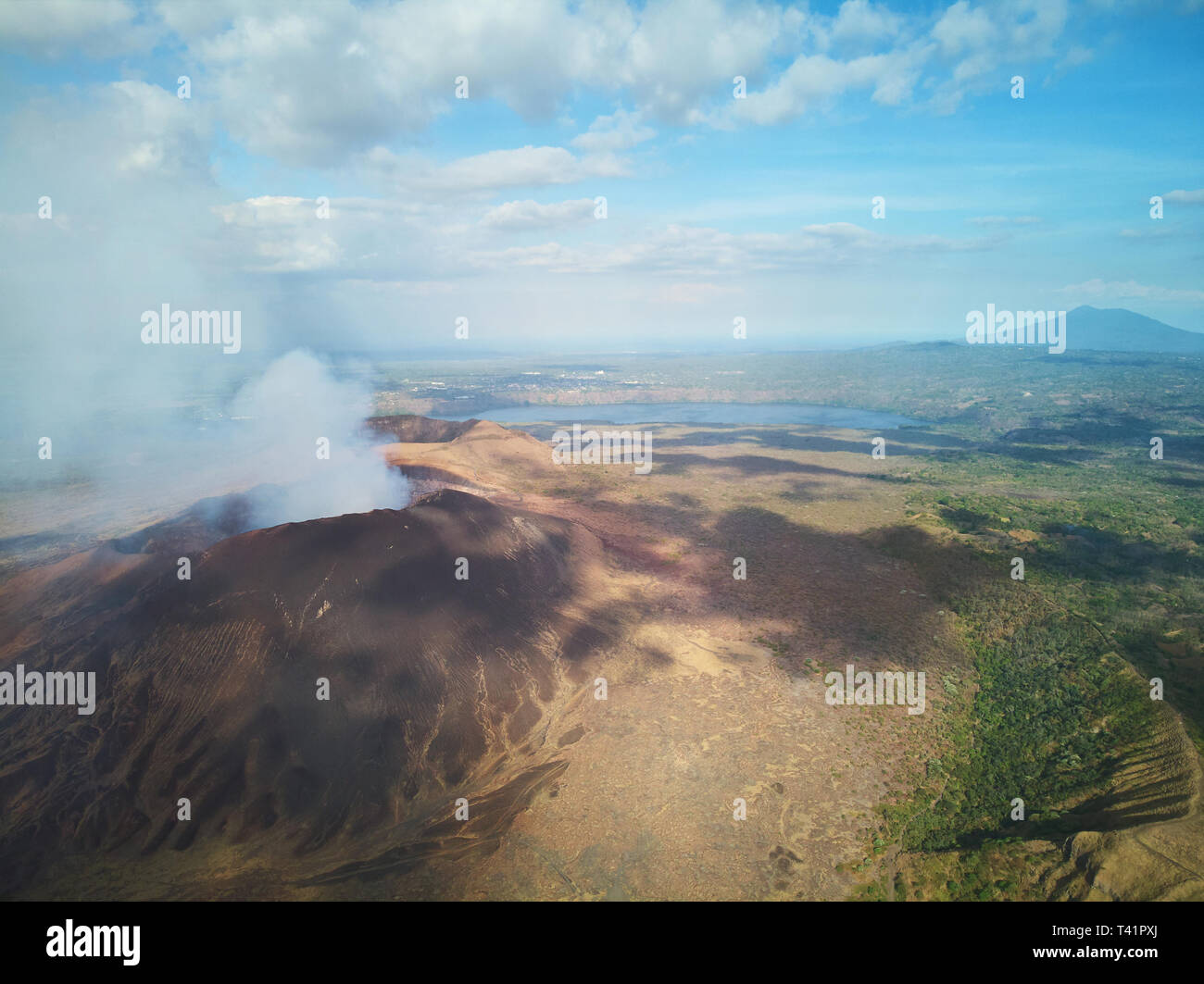 Active volcano mountain hi-res stock photography and images - Alamy