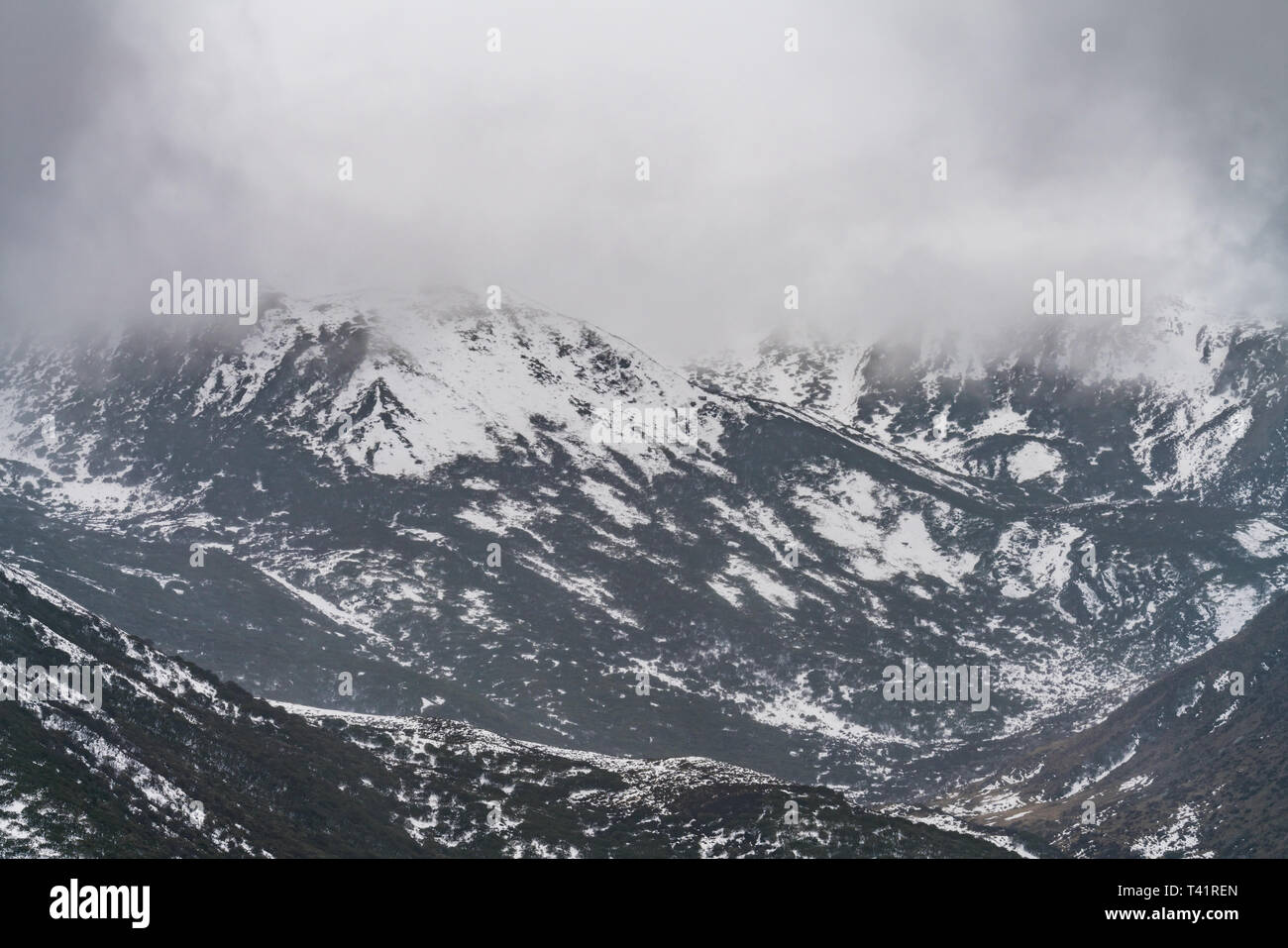 Western Sichuan, China, Snow Mountain Cloud Falls Stock Photo - Alamy