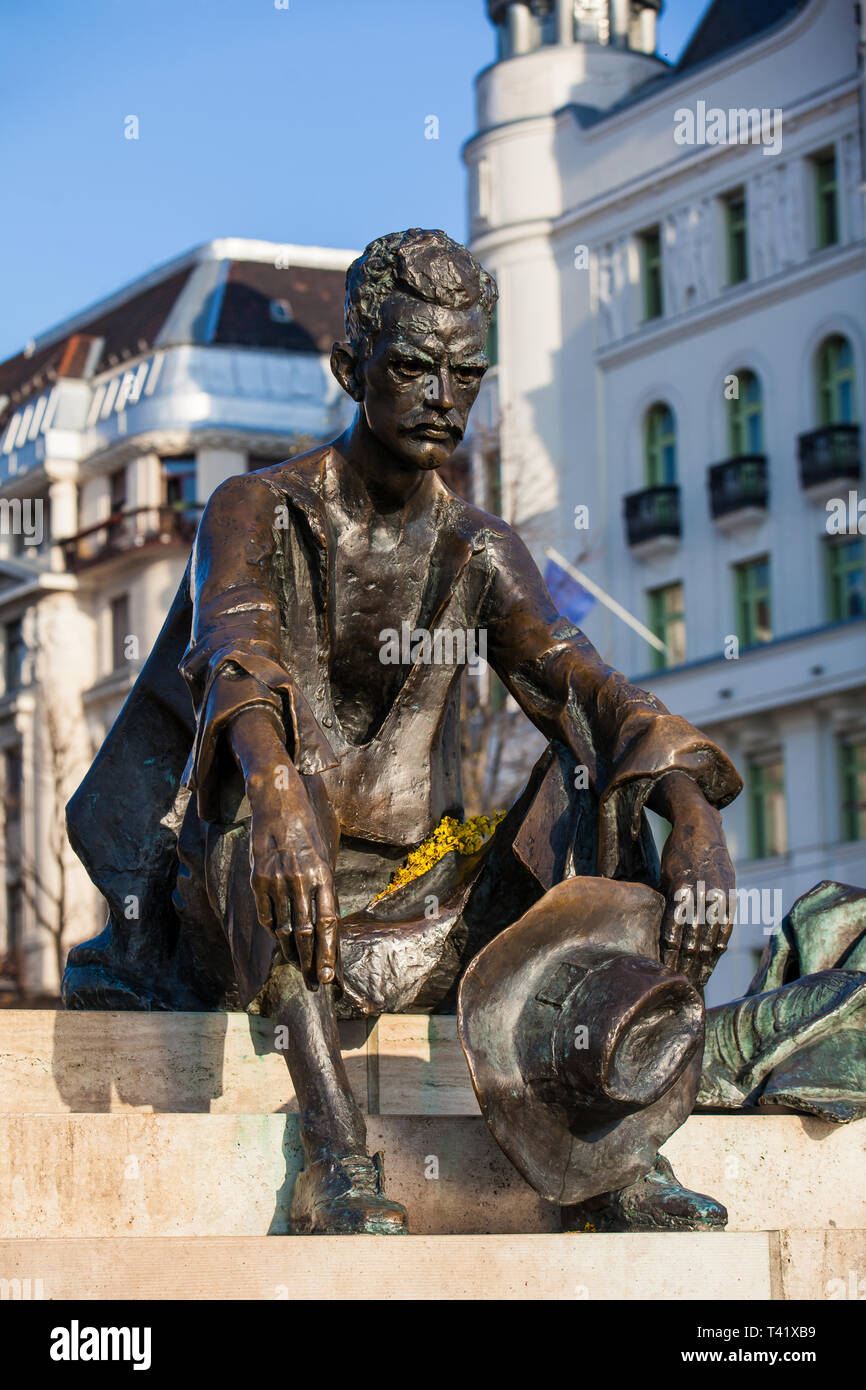 Jozsef attila statue hi-res stock photography and images - Alamy