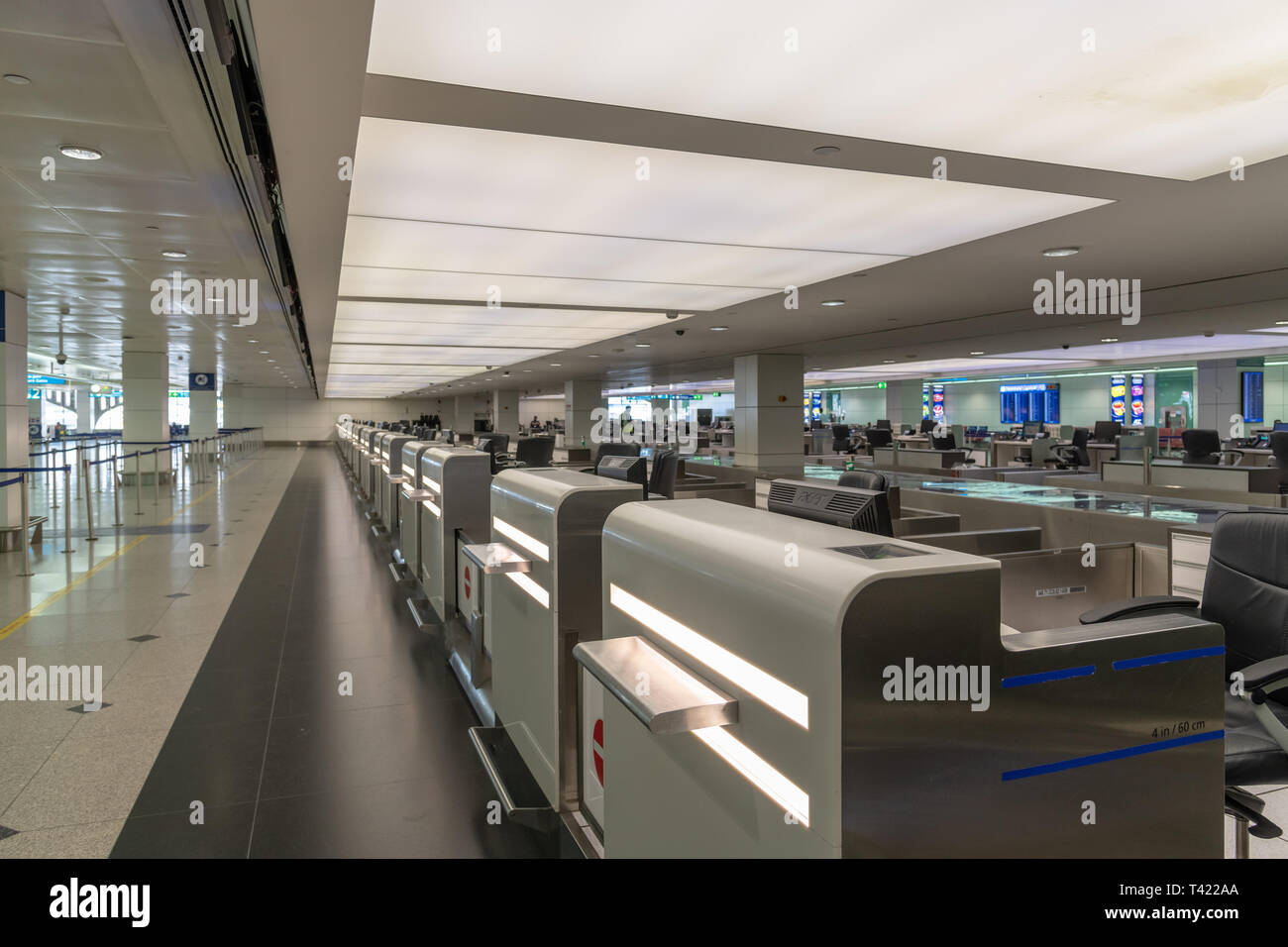 Dubai international airport terminal 2 hi-res stock photography and ...