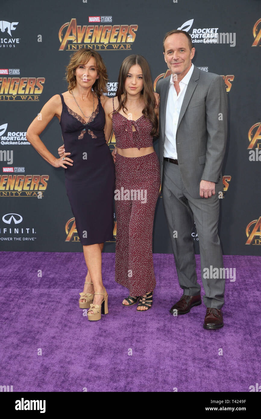 Hollywood Ca Usa Jennifer Grey Stella Gregg Clark Gregg At Premiere Of Disney And Marvels