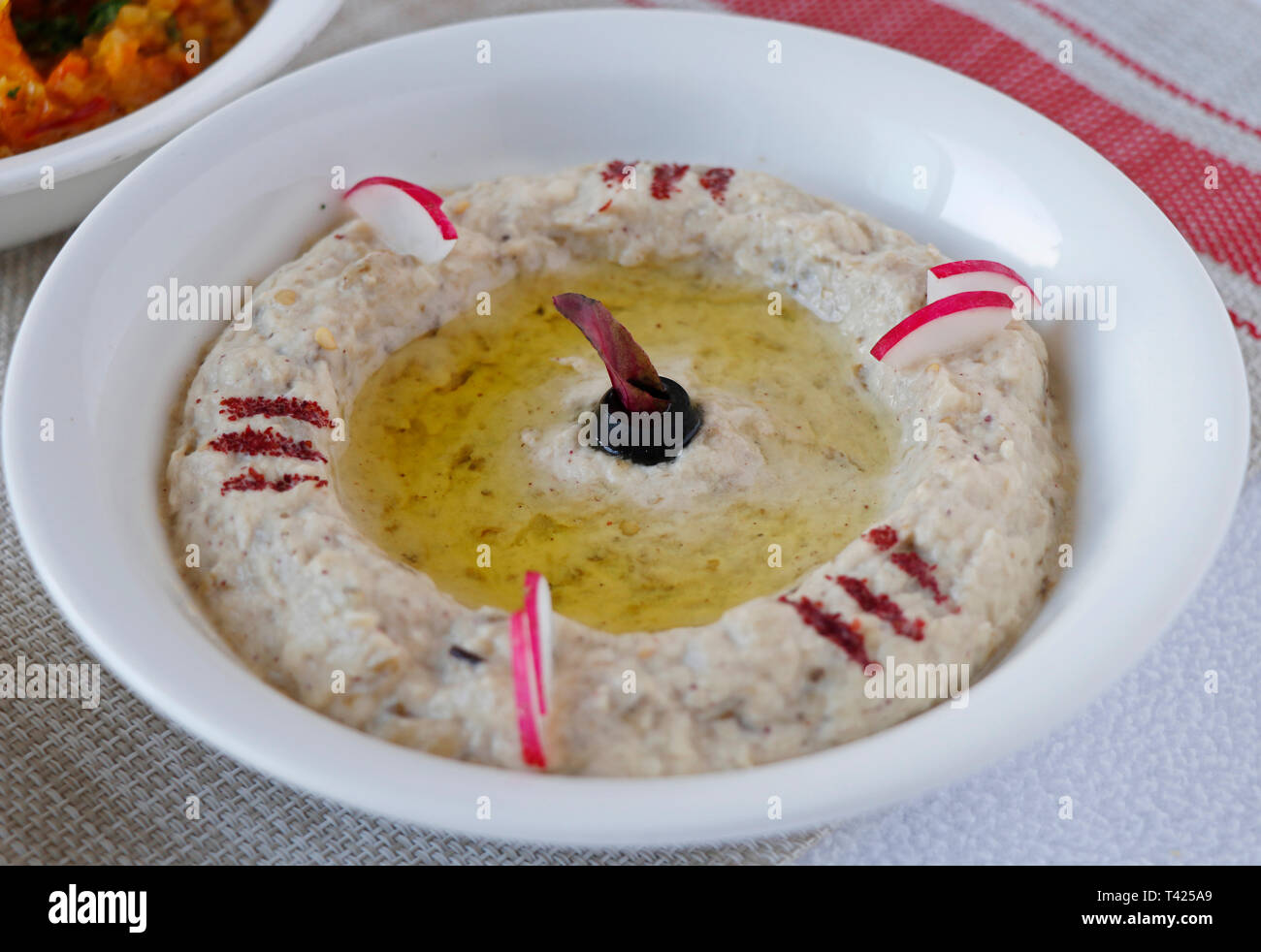 Arabic dip hi-res stock photography and images - Alamy