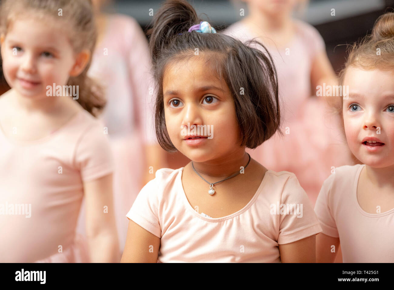 Young girls hi-res stock photography and images - Alamy