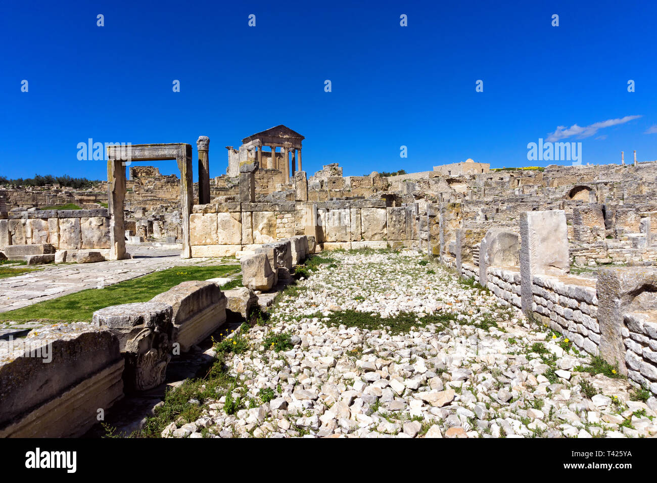 Dougga ruins hi-res stock photography and images - Alamy