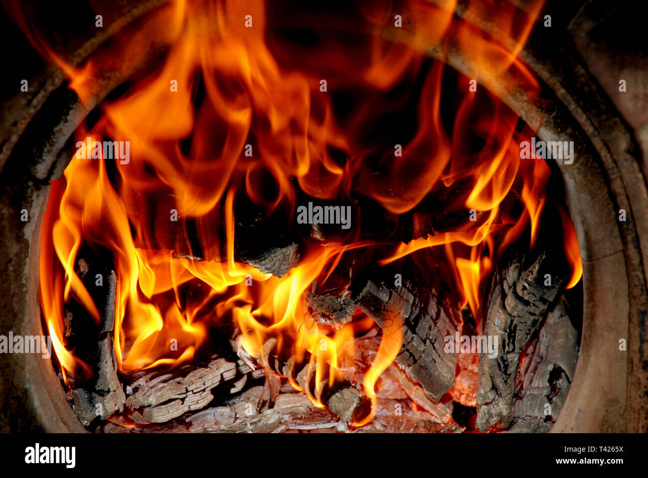 Traditional cypriot oven hi-res stock photography and images - Alamy