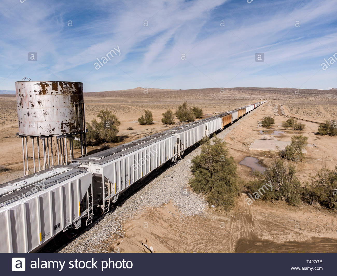 Train Track Desert Stock Photos & Train Track Desert Stock Images - Alamy