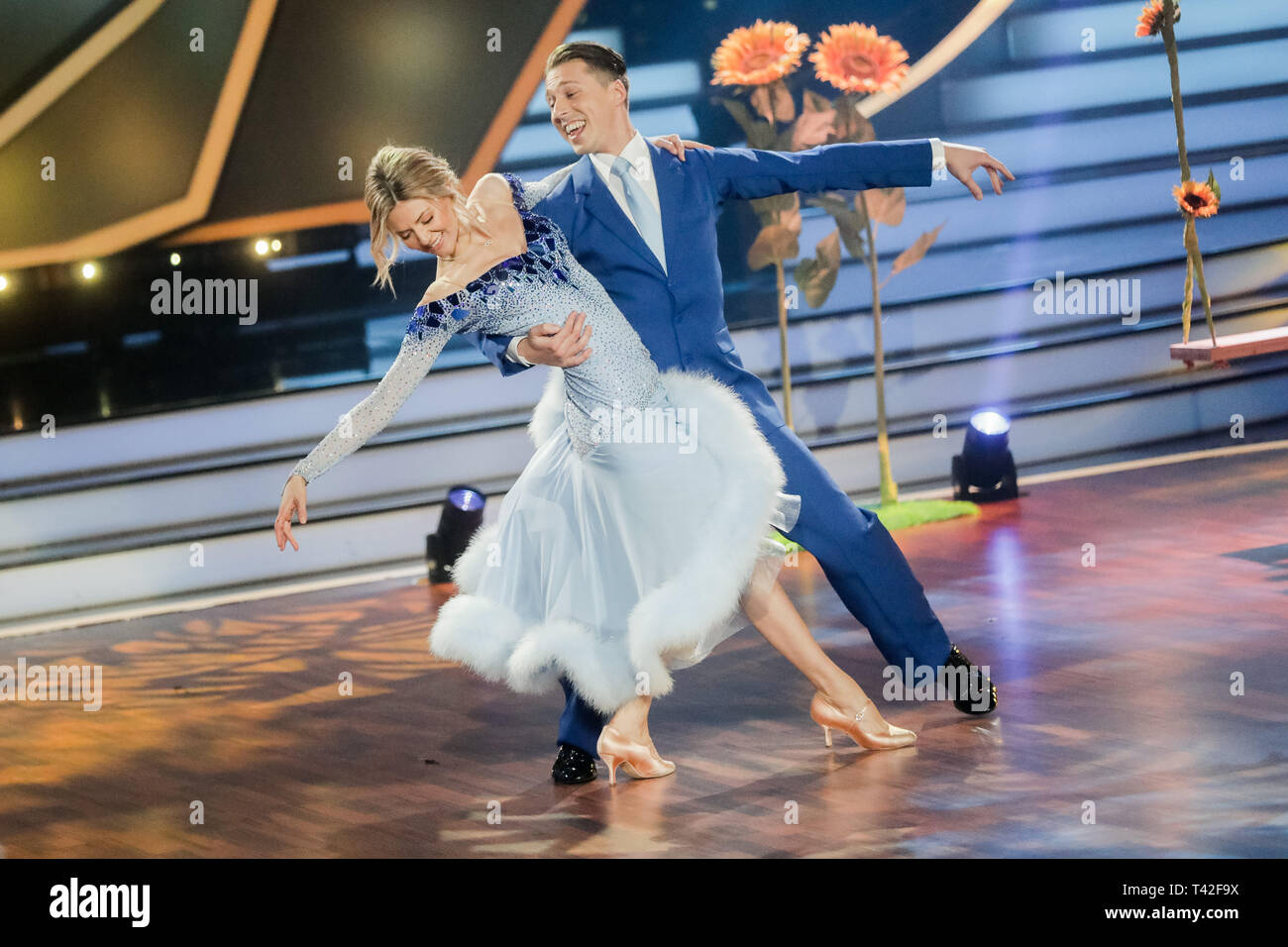 Cologne, Germany. 12th Apr, 2019. Ella Endlich, singer, and Valentin ...
