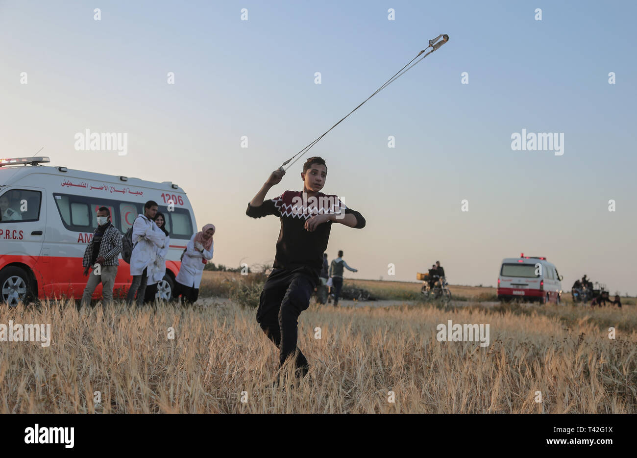 Firecracker strip hi-res stock photography and images - Alamy