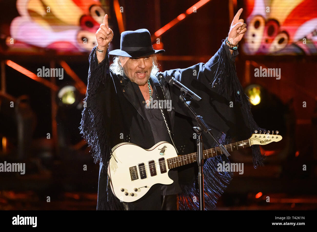 French pop singer hi-res stock photography and images - Alamy