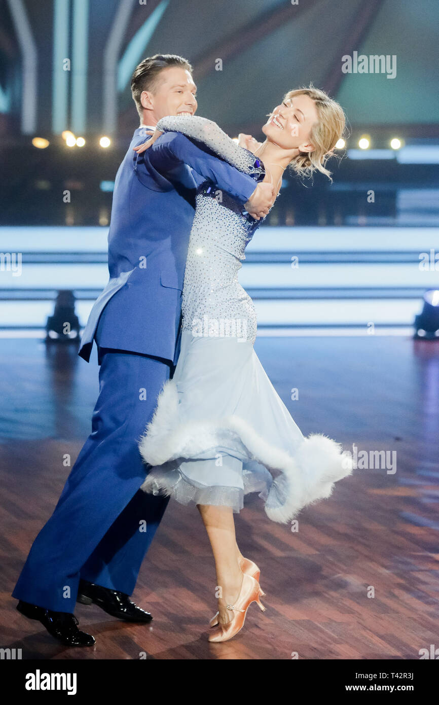 12 April 2019, North Rhine-Westphalia, Köln: Ella Endlich, singer, and ...