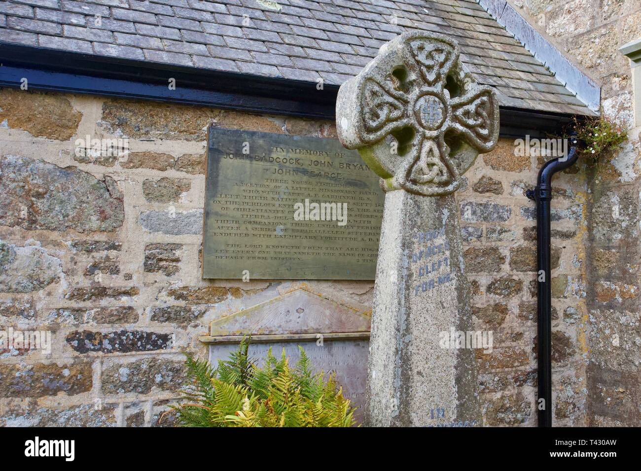 Parish church england cornwall hi-res stock photography and images - Alamy