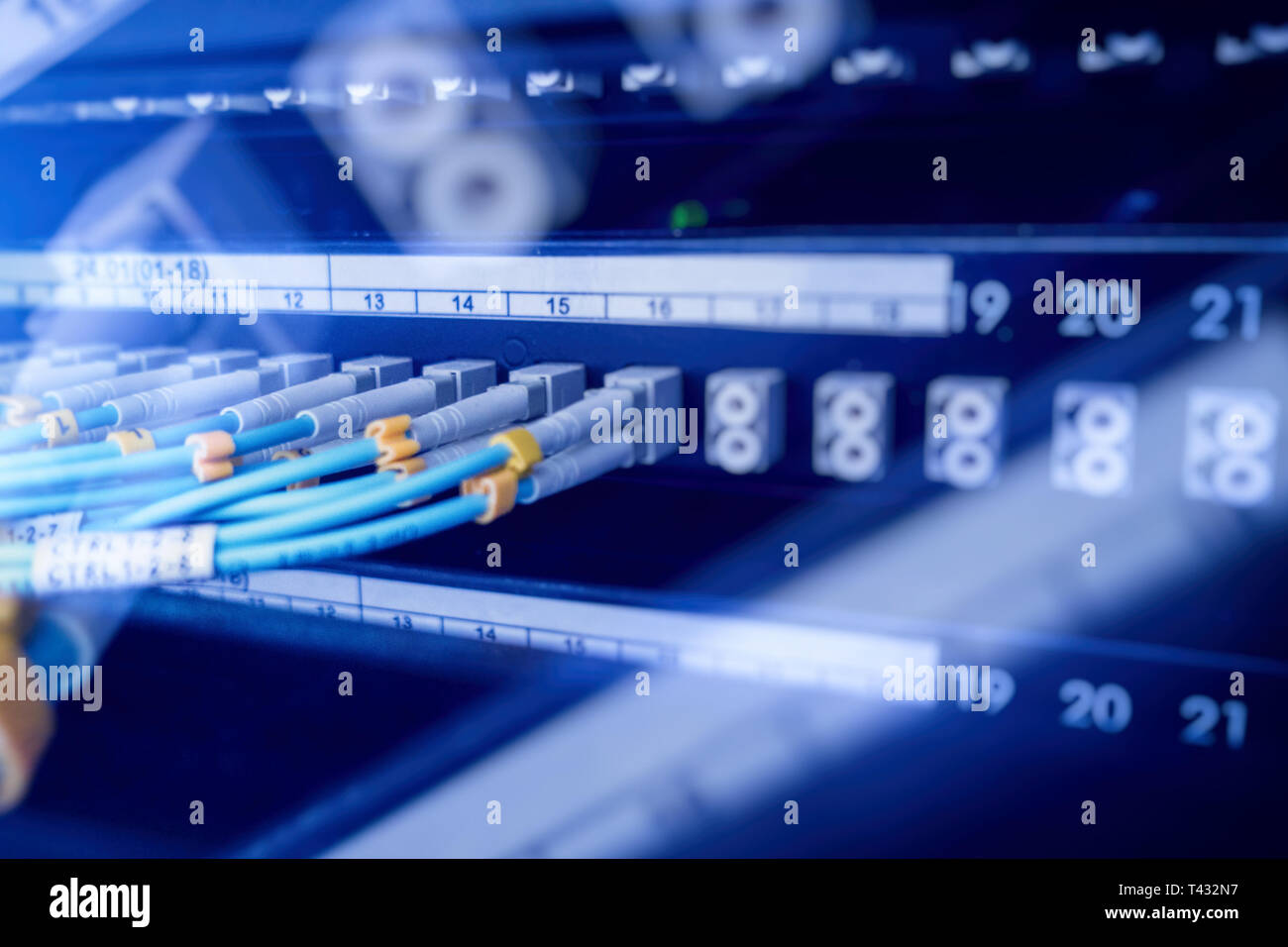 Optical interconnect hi-res stock photography and images - Alamy