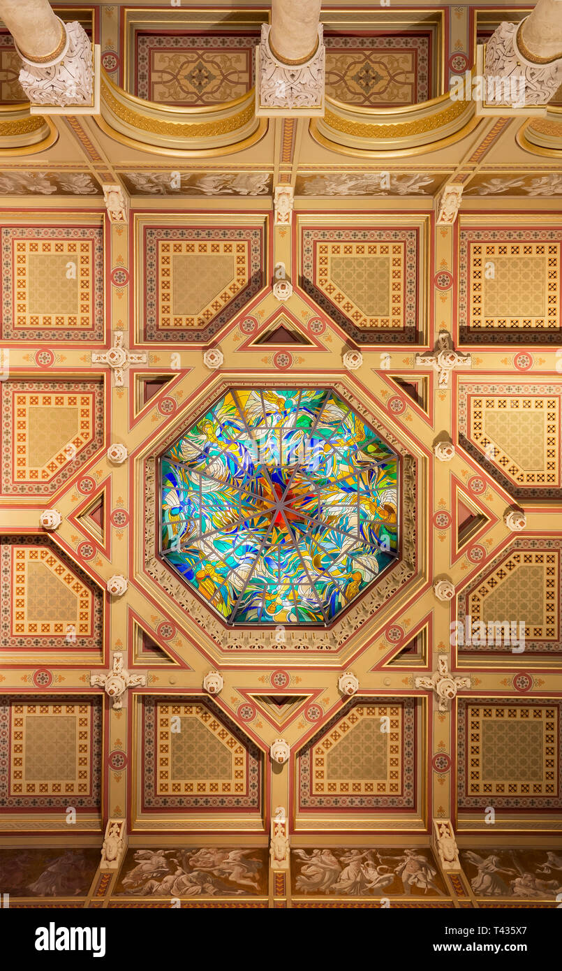 Budapest vigado interior hi-res stock photography and images - Alamy