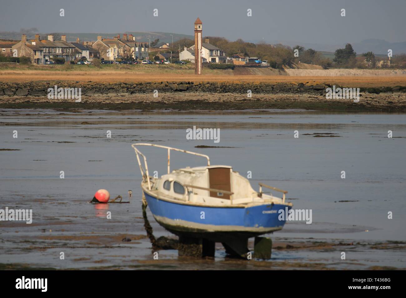 UK Rampside, Cumbrian Coast. View from the causeway between Rampside ...