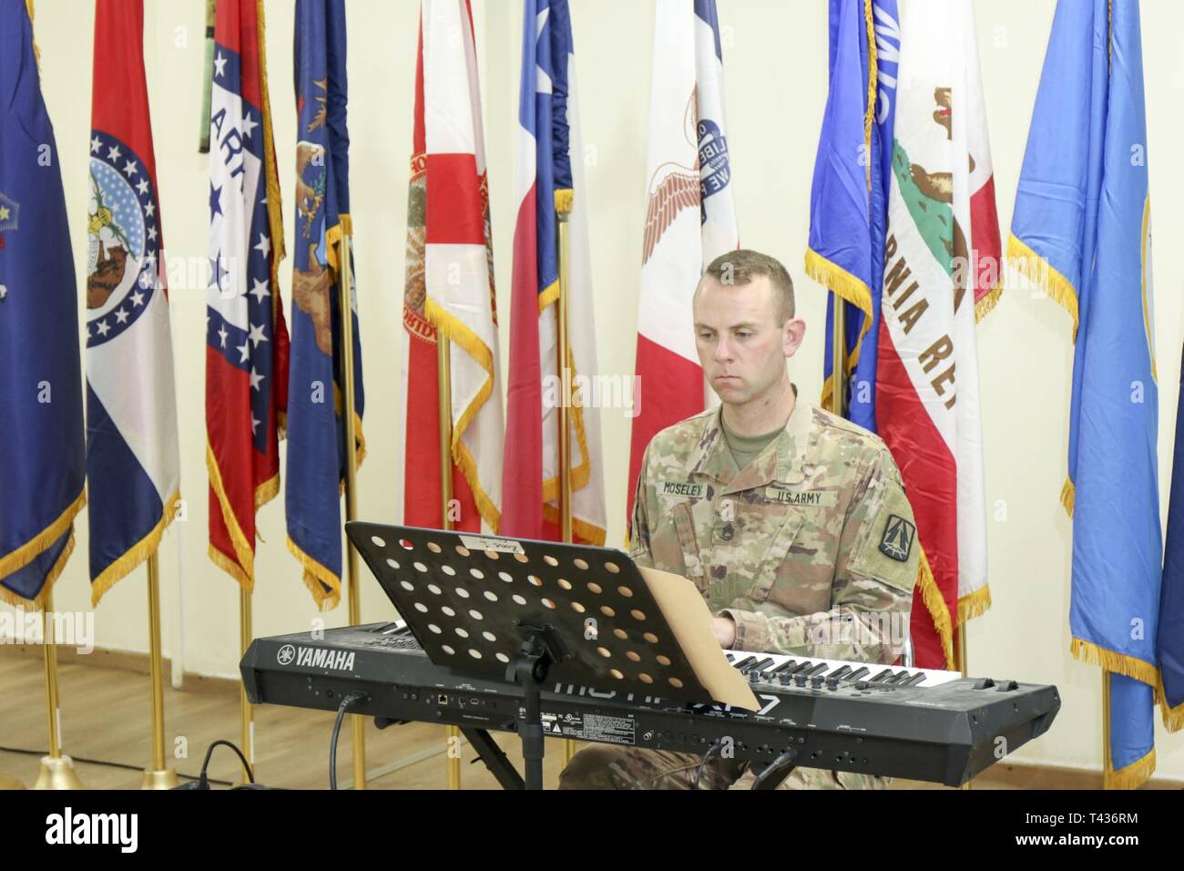 335th signal command theater provisional hi-res stock photography and ...