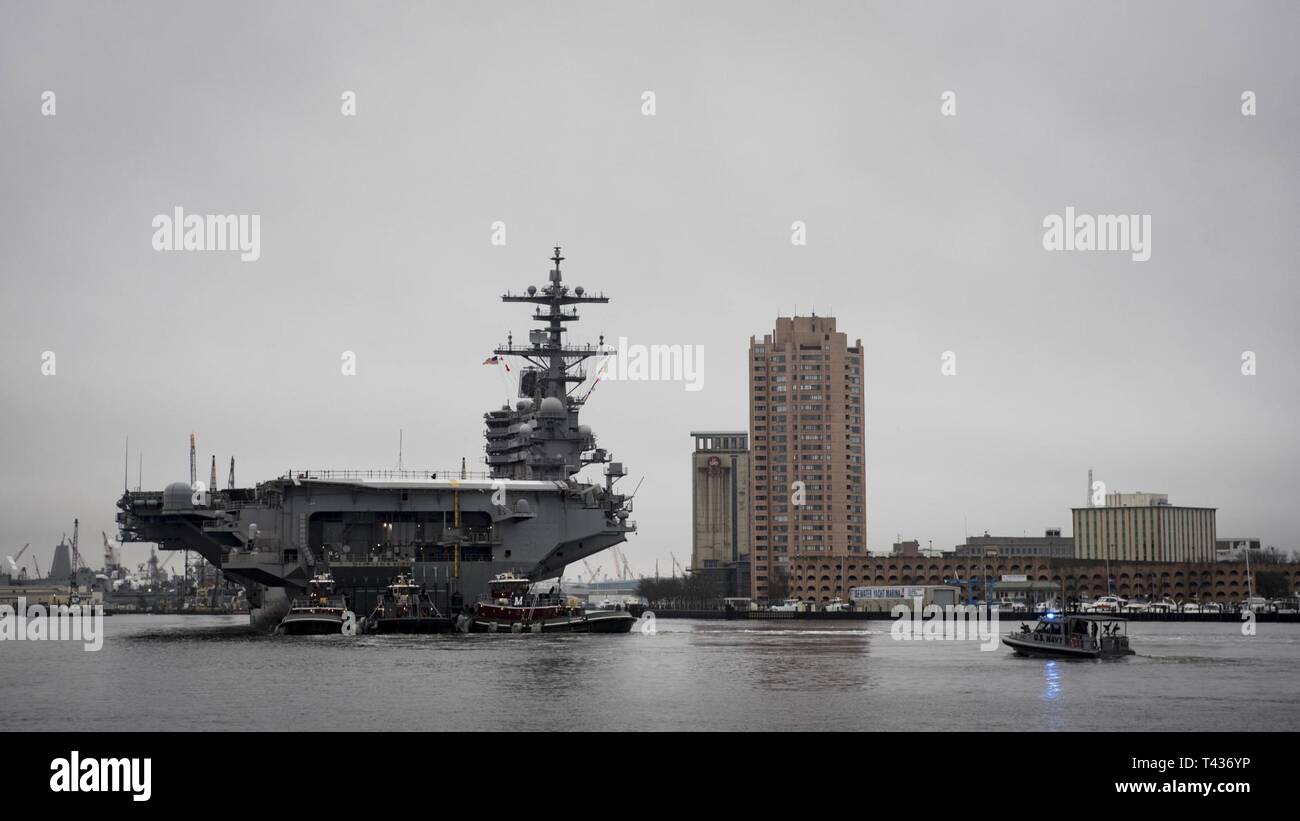 NORFOLK, Va. (February 21, 2019) The aircraft carrier USS George H.W ...